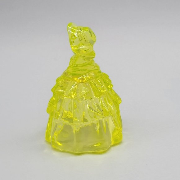 Boyd | Accents | Vintage Boyd Uranium Art Glass Yellow Southern Belle ...
